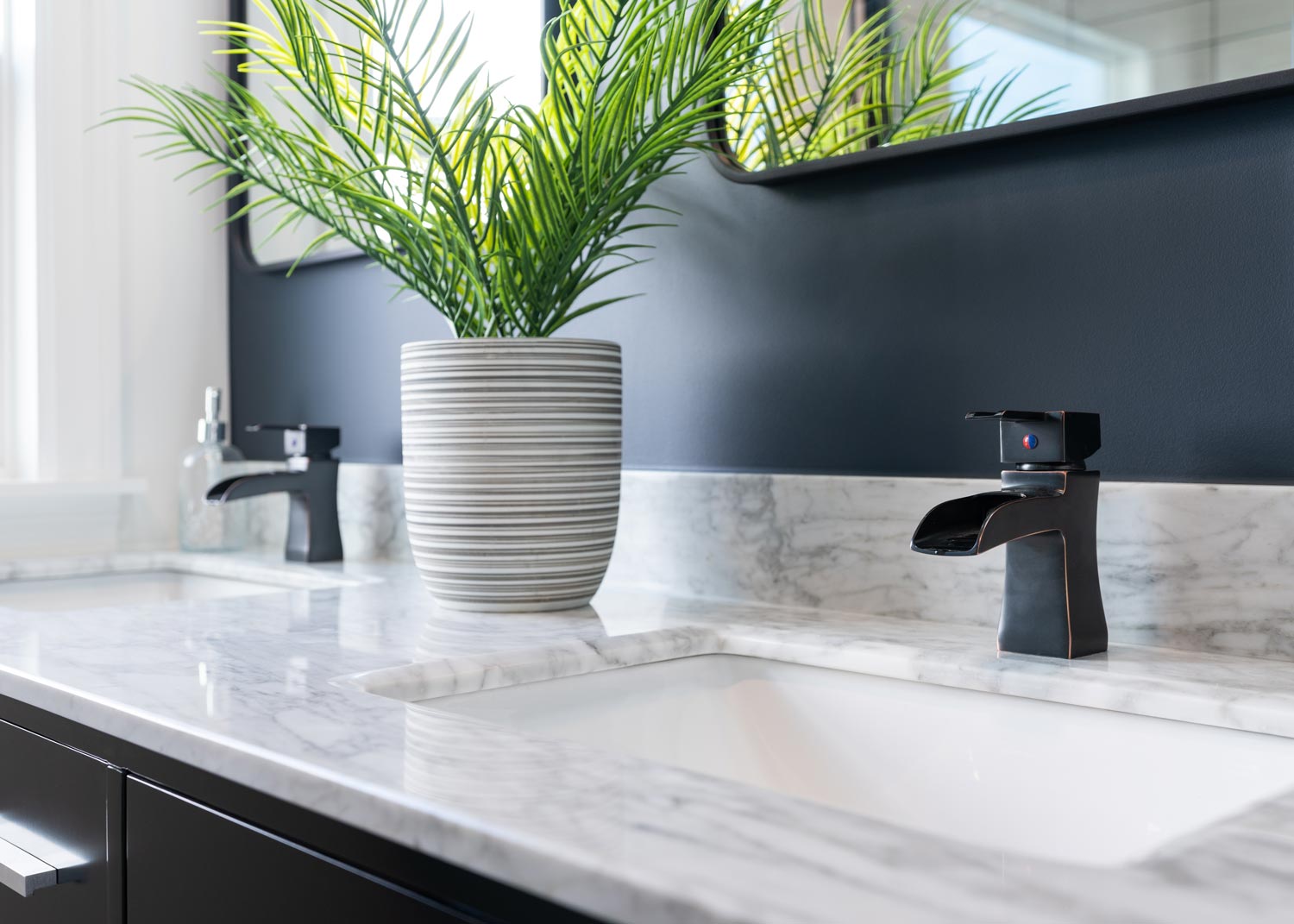 Bad & WC mit Naturstein - Marmor Seidl